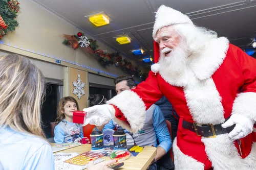 The Longest-Running Polar Express Train Ride in the World — Blackstone ...