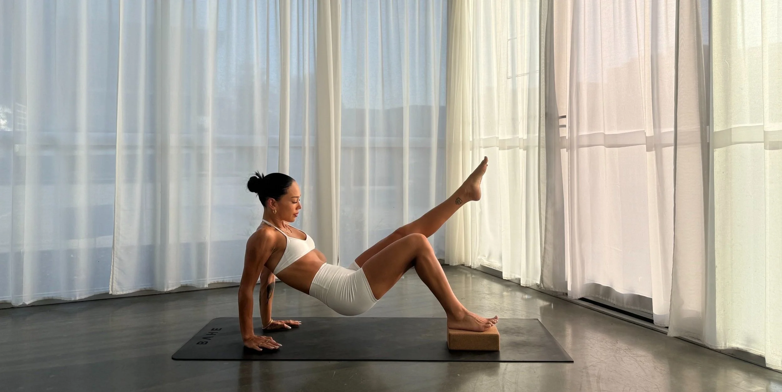 About Izzy — IZZY SAMUEL