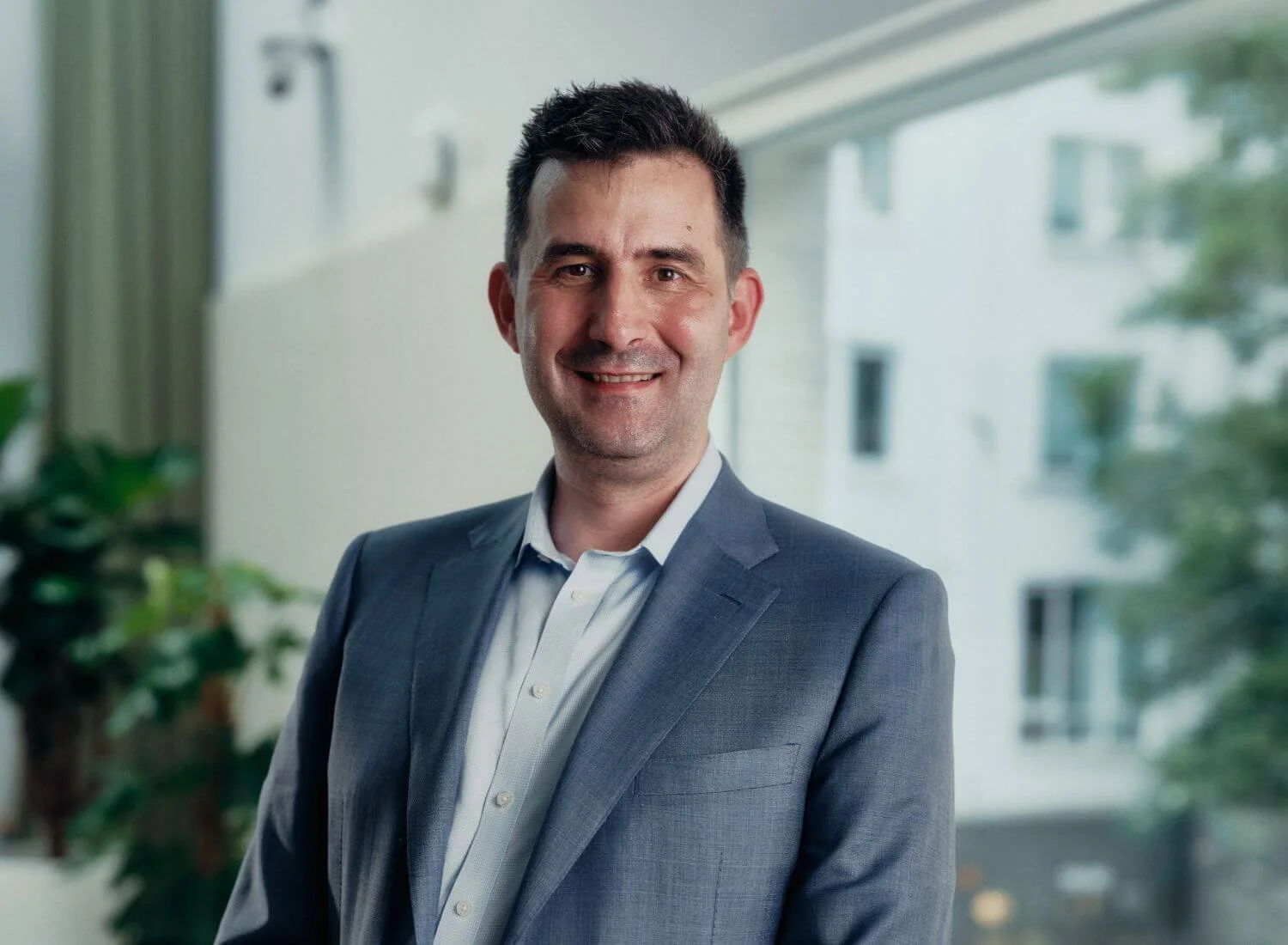 Mr Gordan Grahovac | Complex Spinal Surgeon London