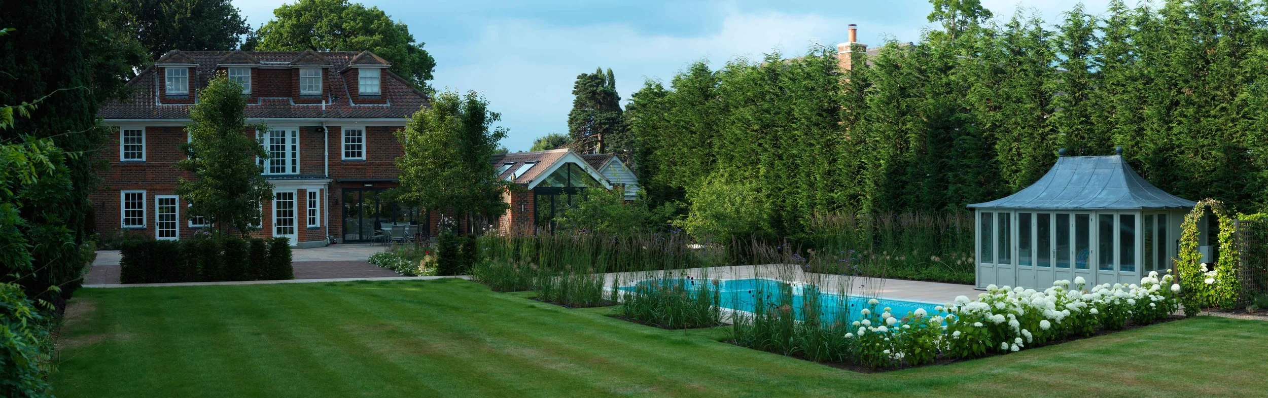 Designs for all Seasons | Bespoke, Seasonal & Year-Round Gardens