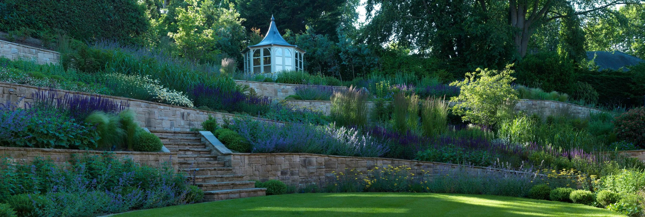 Designs for all Seasons | Bespoke, Seasonal & Year-Round Gardens