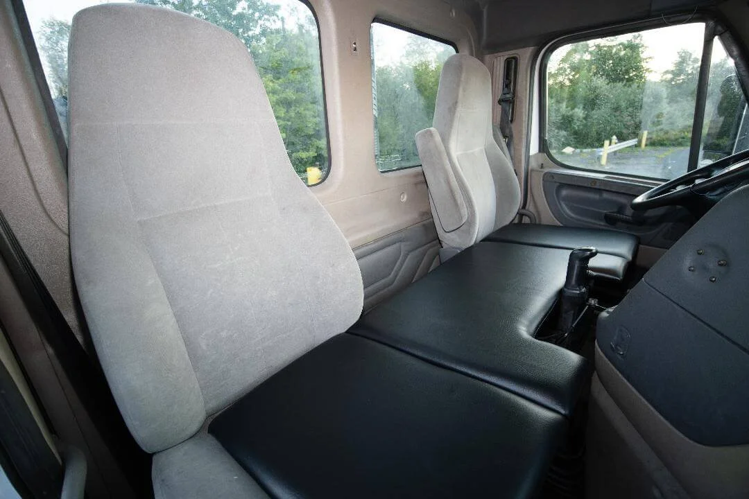Buy Compact Cab Beds for Trucks – DOT & FMCSA-Compliant Designs
