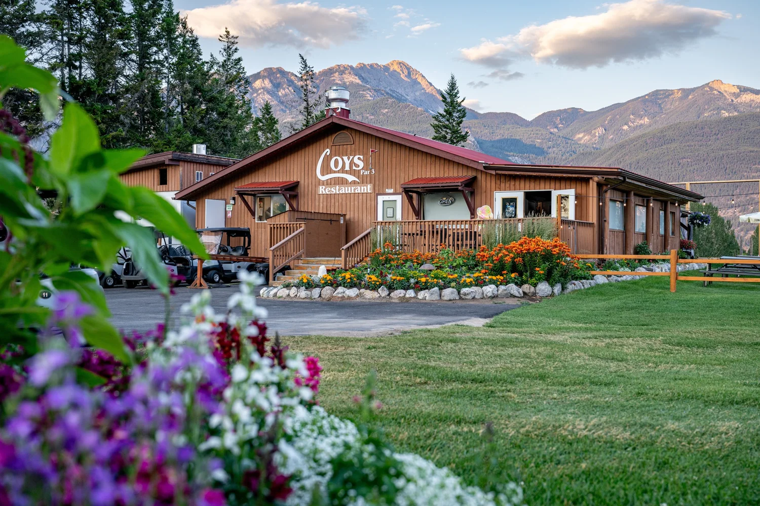 Coys Par 3 | Explore, Play, Dine Today