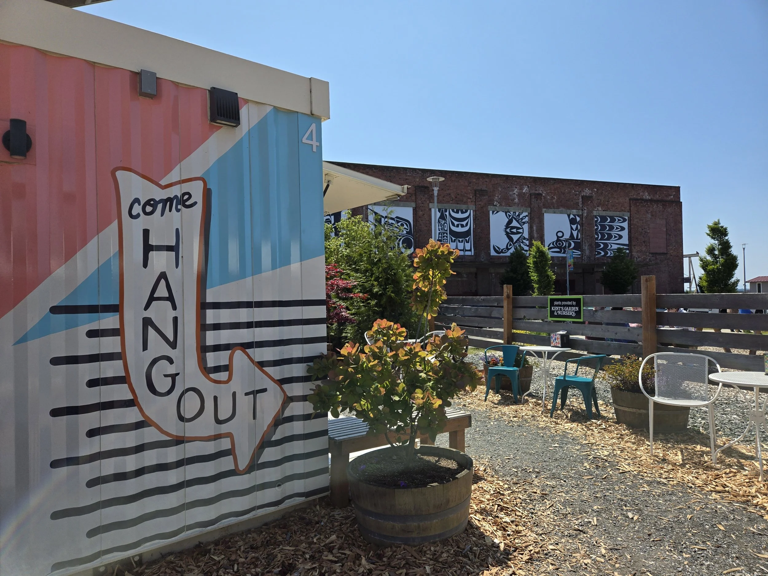 Eating at Rain and Shine Riviera Club at Trackside — The Bellingham Blog