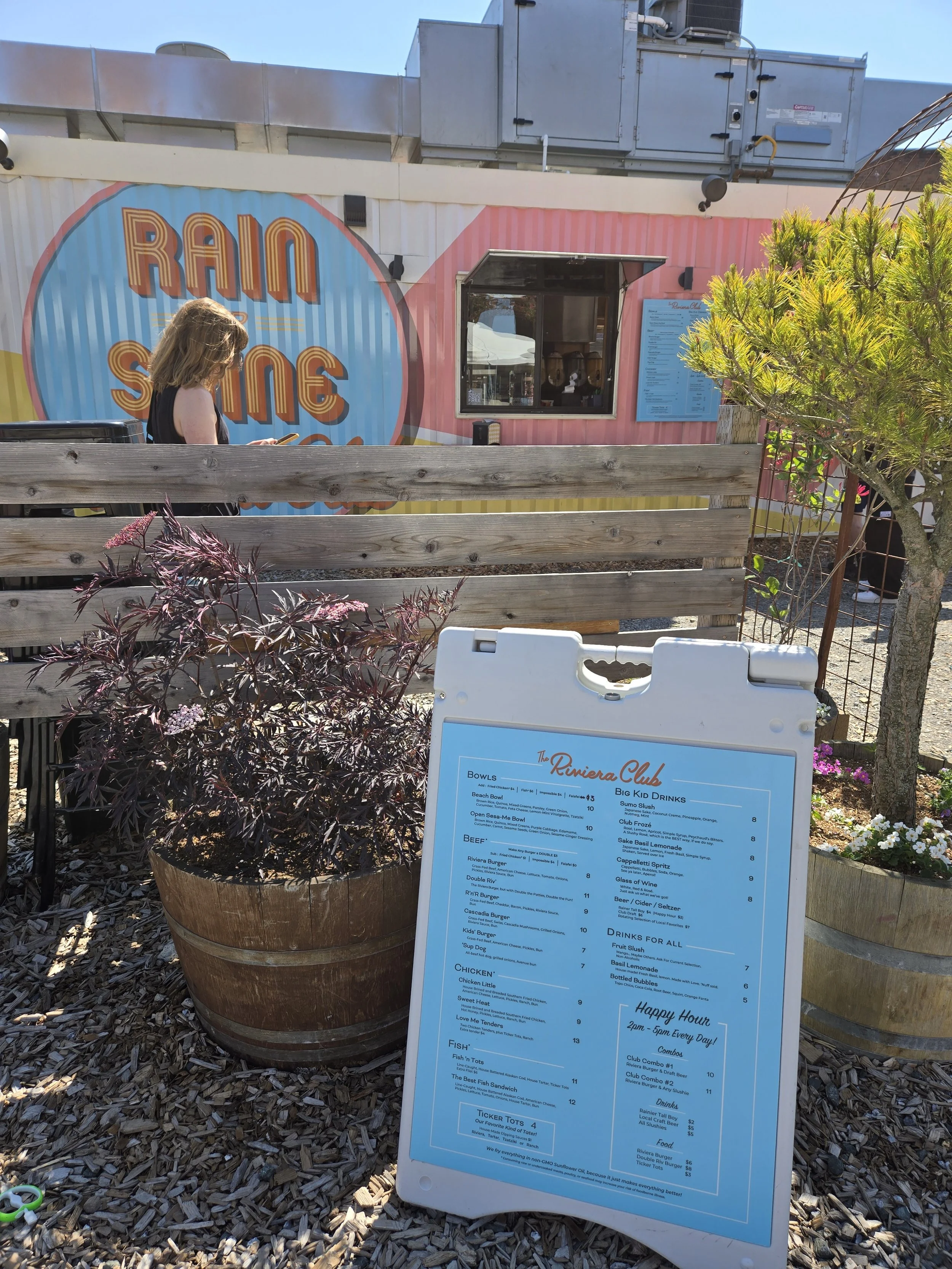 Eating at Rain and Shine Riviera Club at Trackside — The Bellingham Blog
