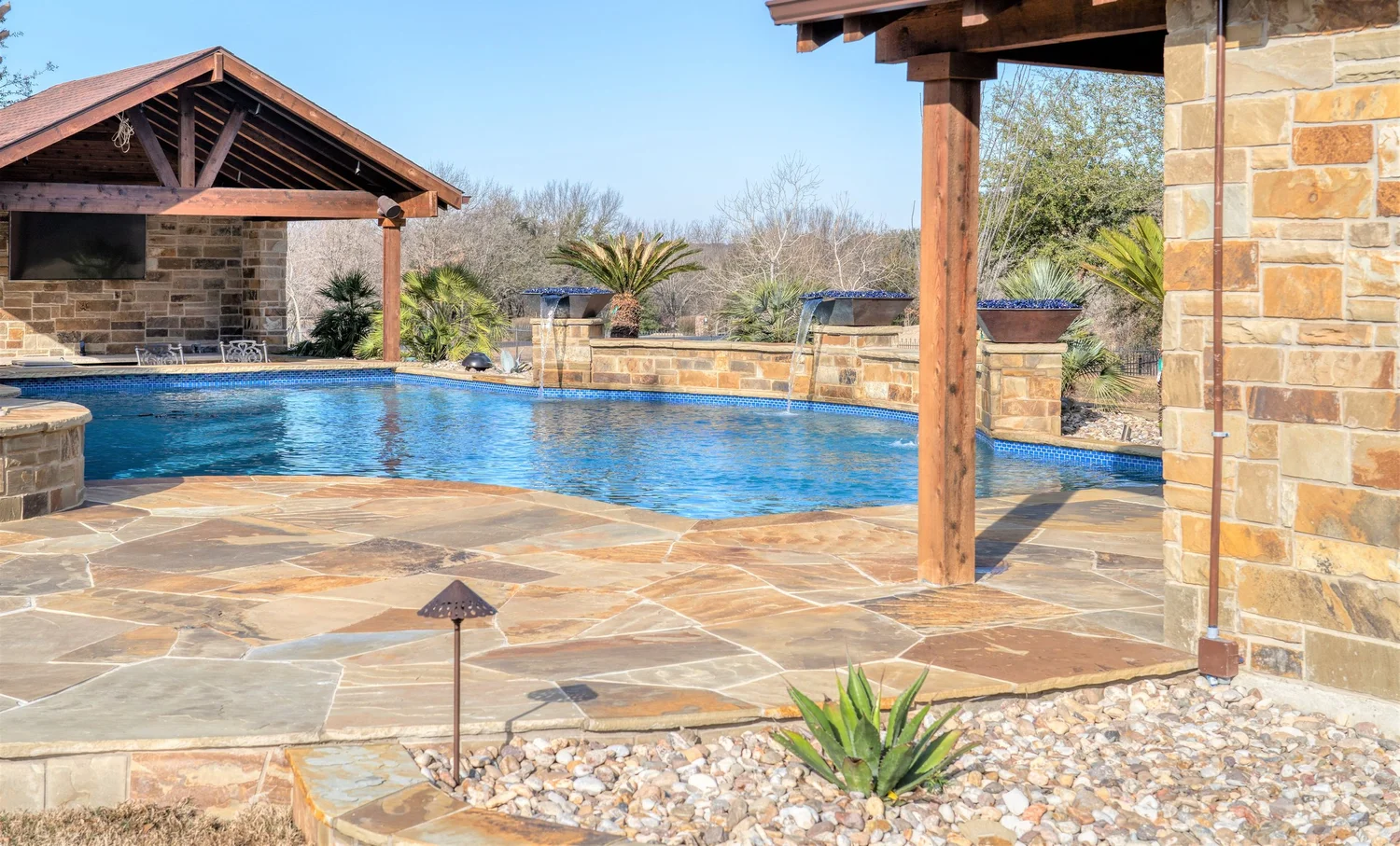 Buff Lueders Slabs | Big Tex Stone