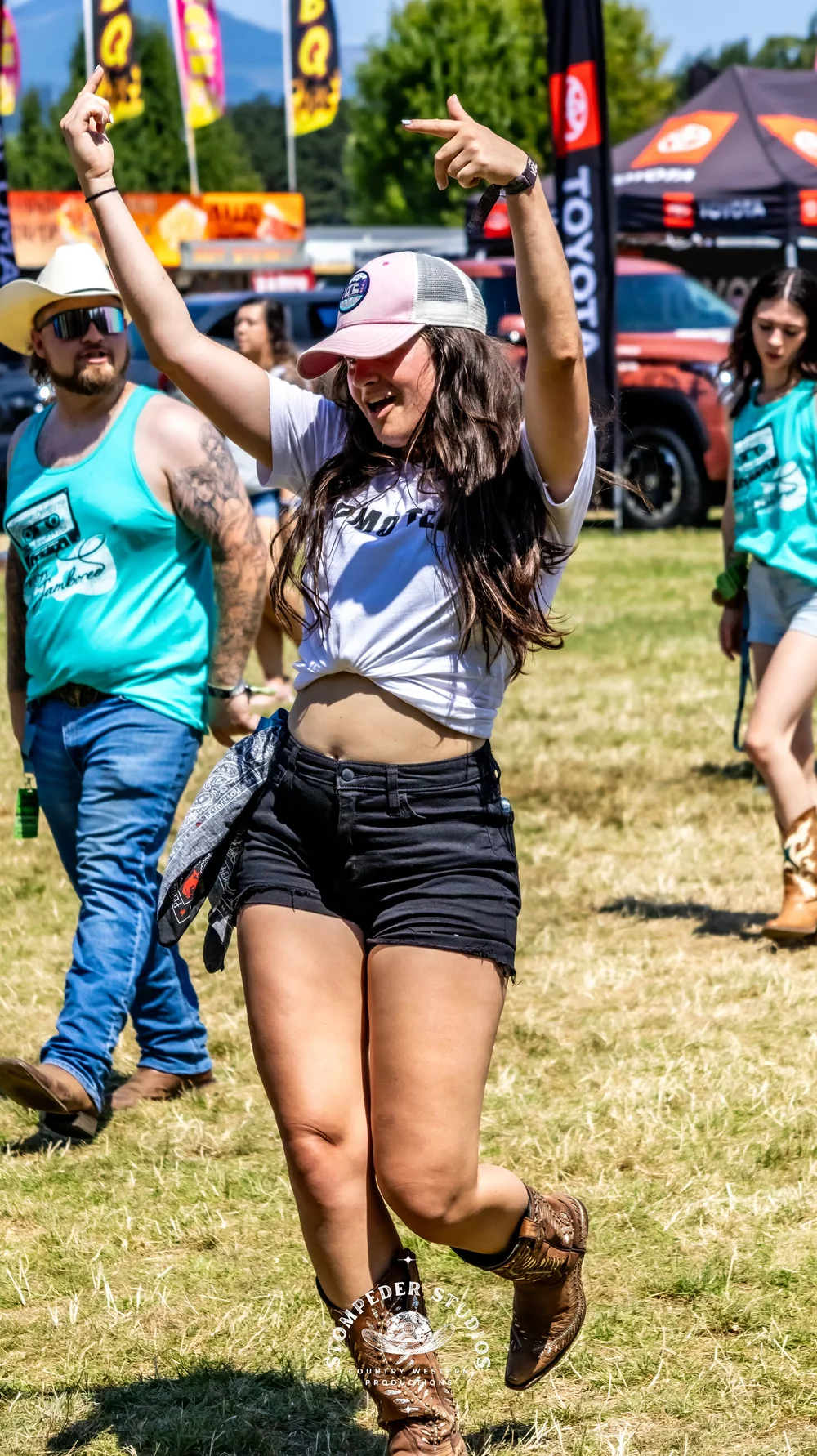 Line Dancing with Kat | Learn Line Dance & Country Swing