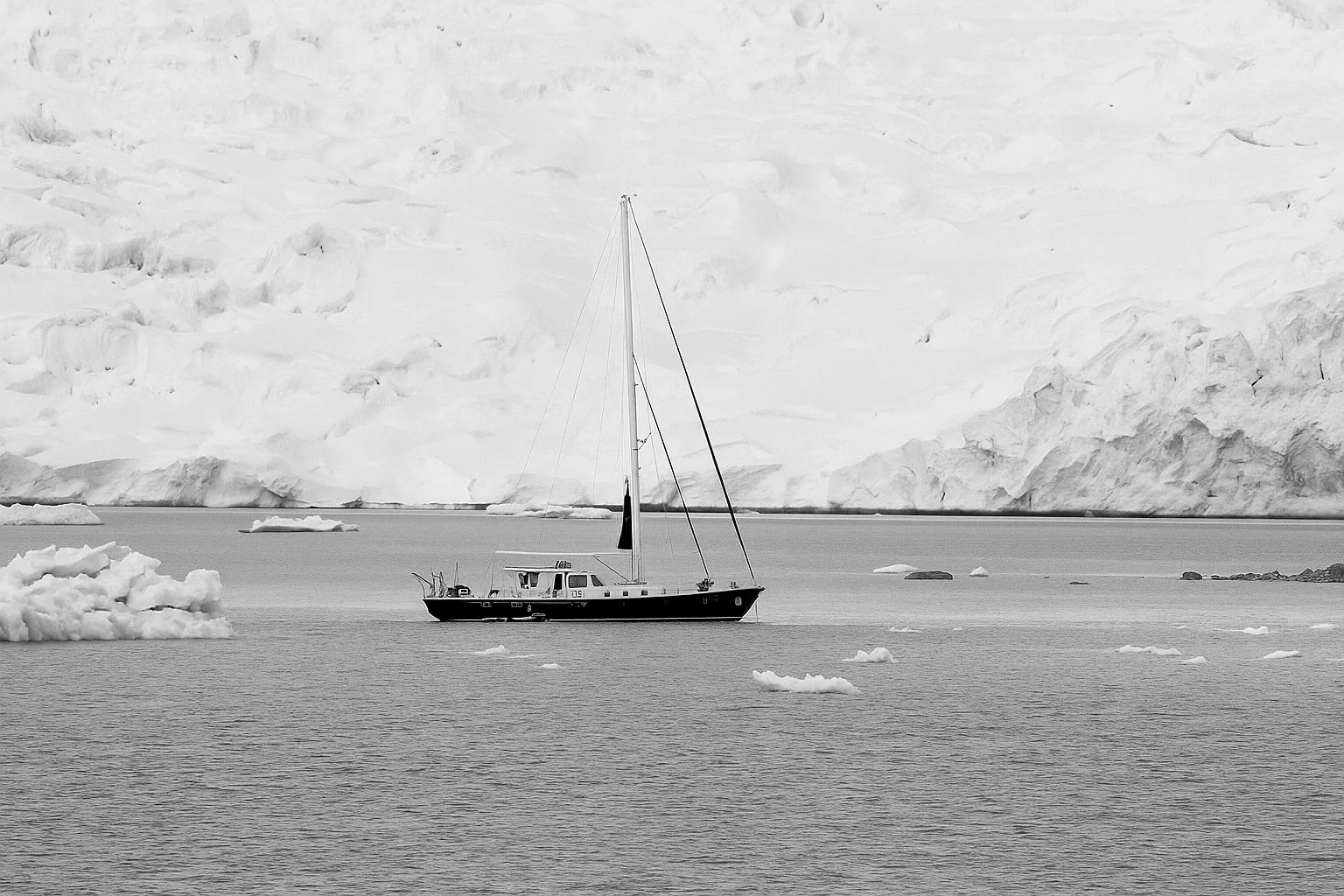 Icebird Yacht Antarctica | Small Group Expeditions with Terra Nova ...
