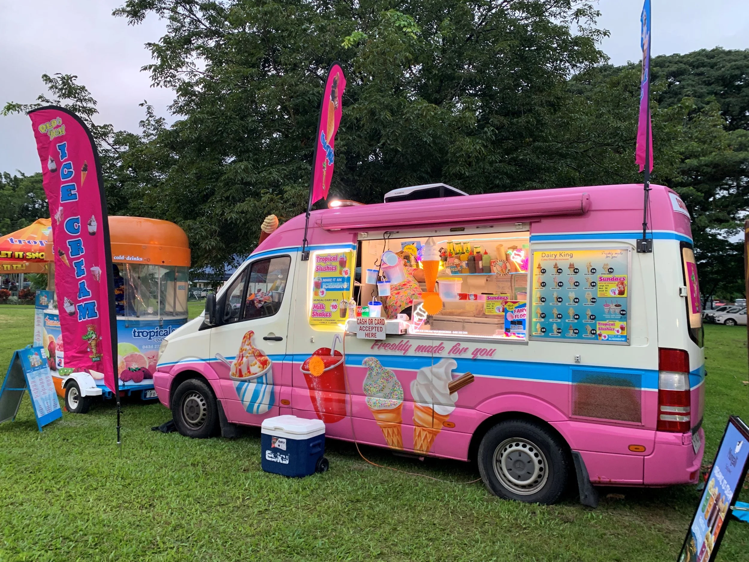 Food Vans + Amusements for Festivals | CMD Festival Catering