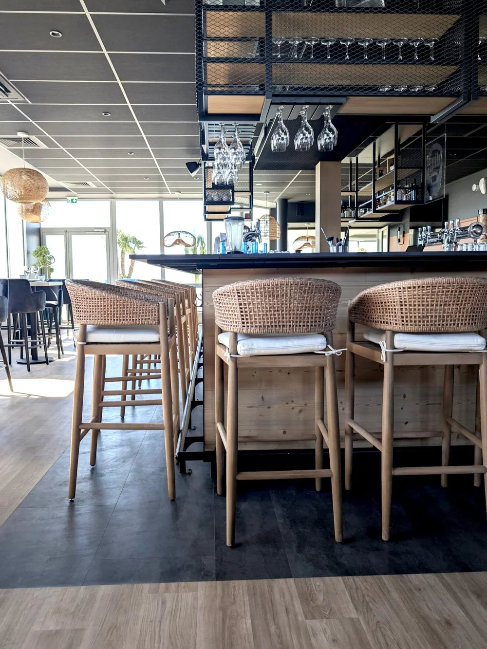 Le uini's | Restaurant & bar à bières