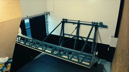 Piton equipment