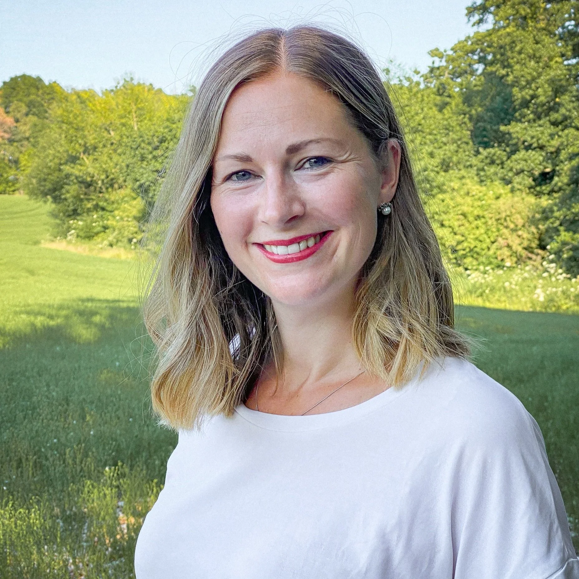 Team Bio - Laura — Caplor Horizons