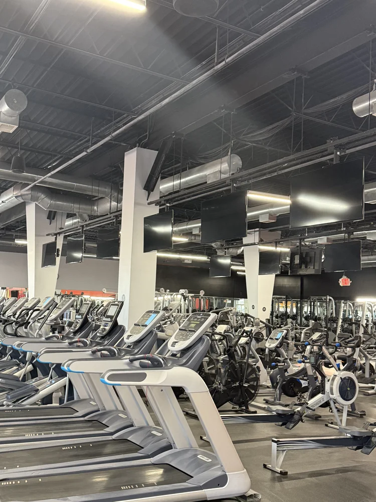AT FITNESS