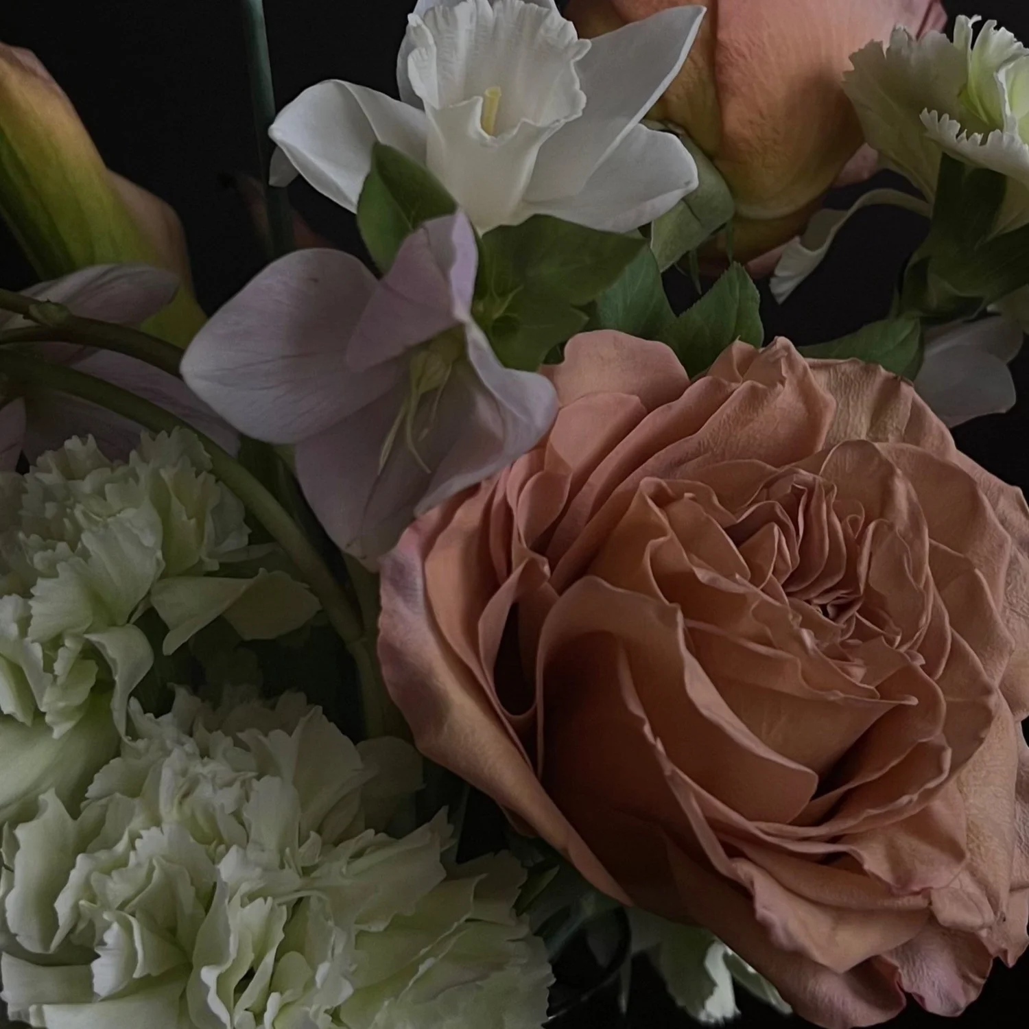 Gather Flower Studio | Discover floral artistry—order today