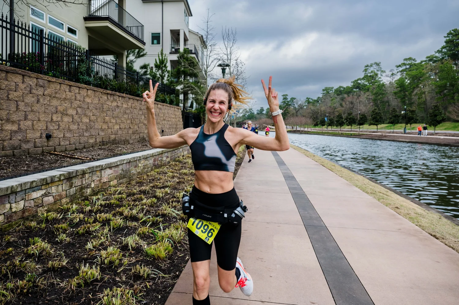 Swag & Benefits — THE WOODLANDS MARATHON