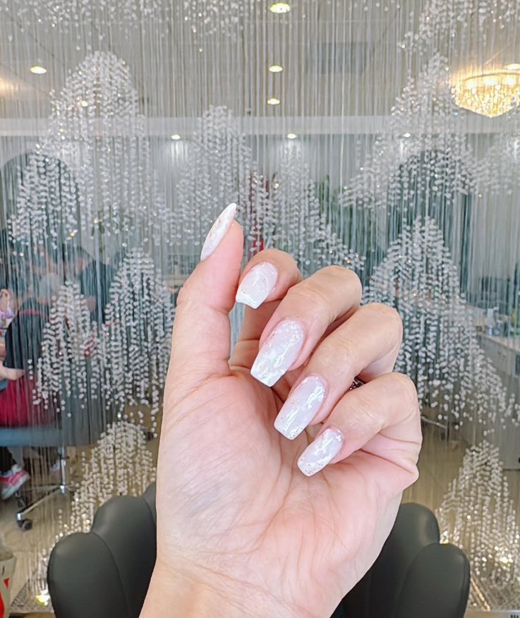 Royal Nails and Day Spa
