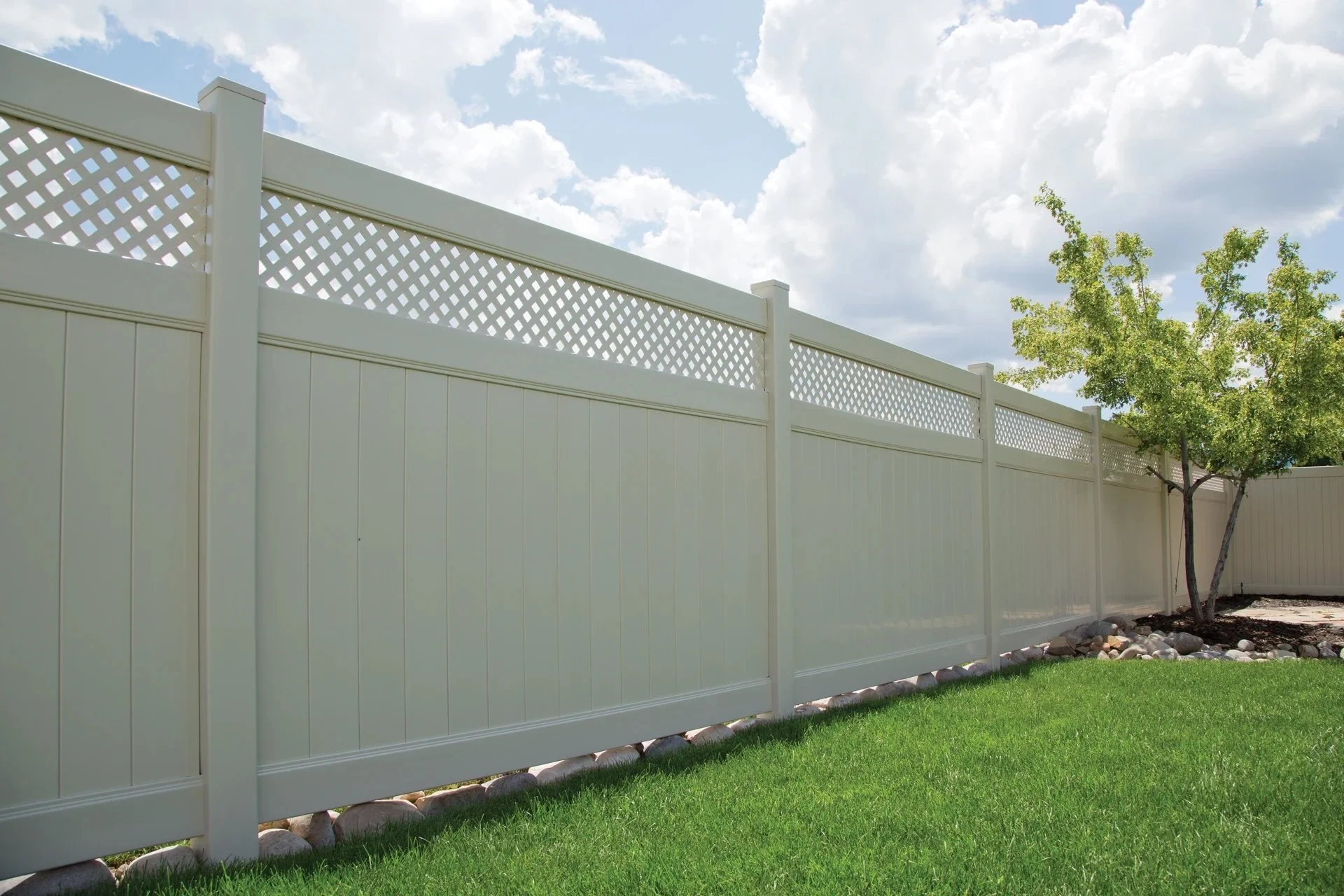 How Catalyst™ Fencing in Mountain Lakes, NJ, Helps Create a Perfect ...