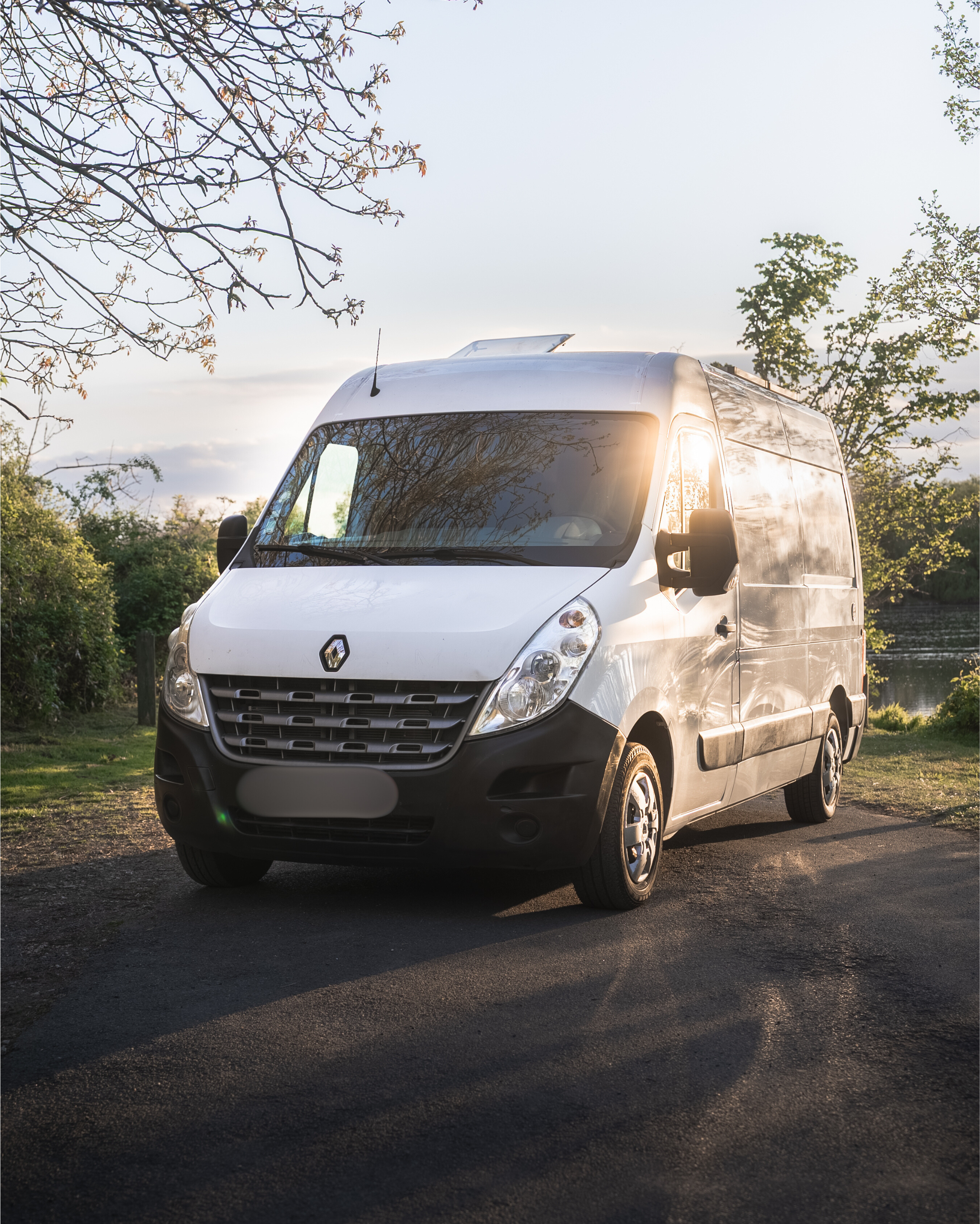 Full Option – Van aménagé tout confort pour un roadtrip parfait ...