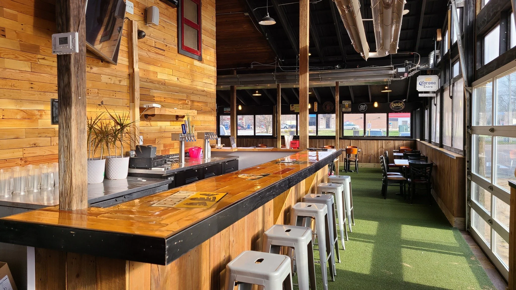 Coach's Pub and Grill
