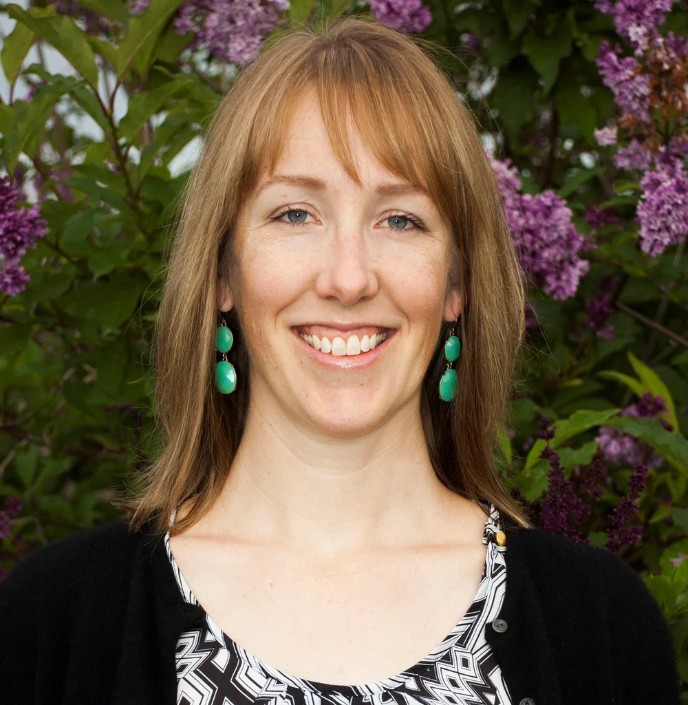 Biography: Kristen Barton