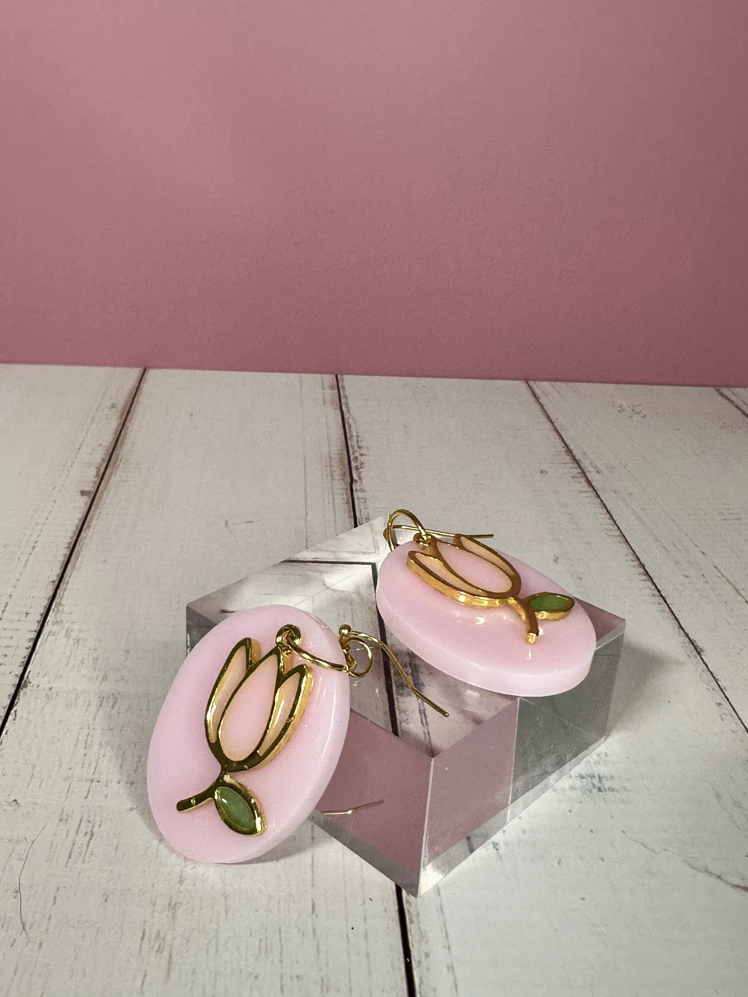 All that Glitters — All That Glitters