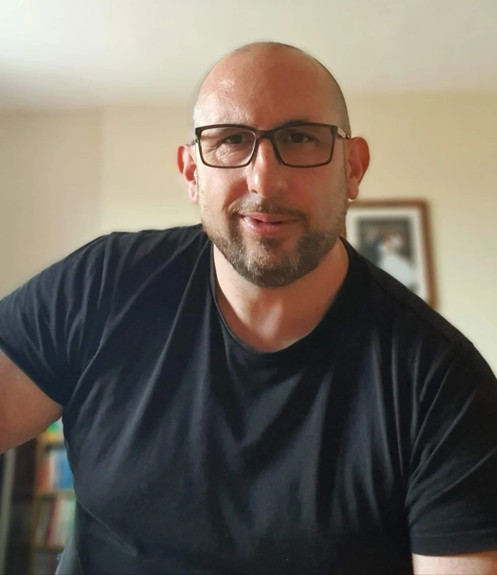 Daniel Kemp | Professional Resilience & Reinvention Coach UK