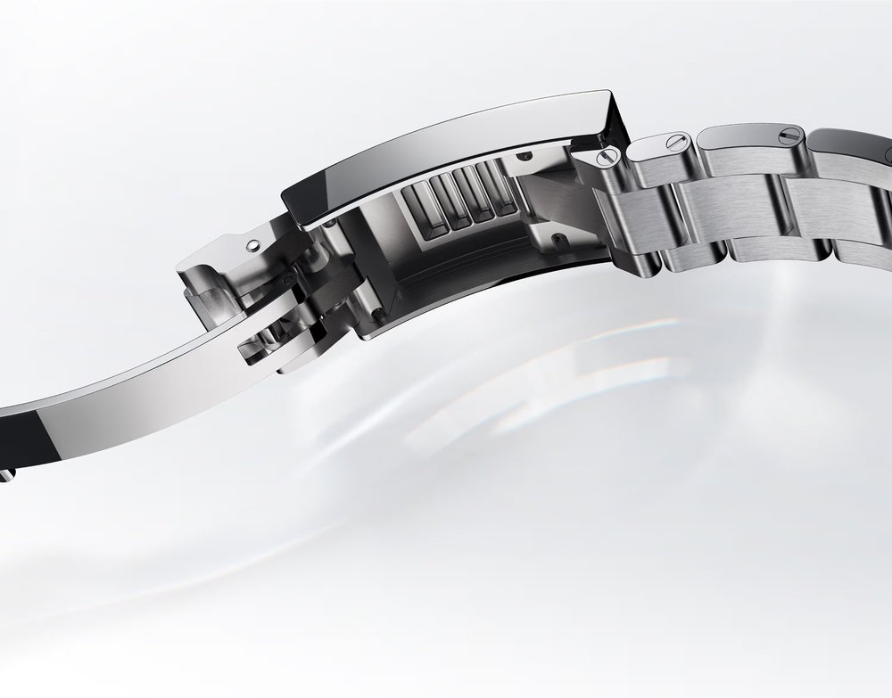 How to Use the Glidelock Clasp Extension of your Rolex