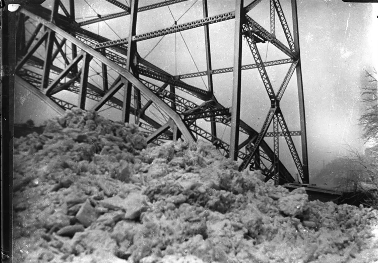 When Ice Won: The 1938 Collapse of Niagara’s Honeymoon Bridge — Go ...
