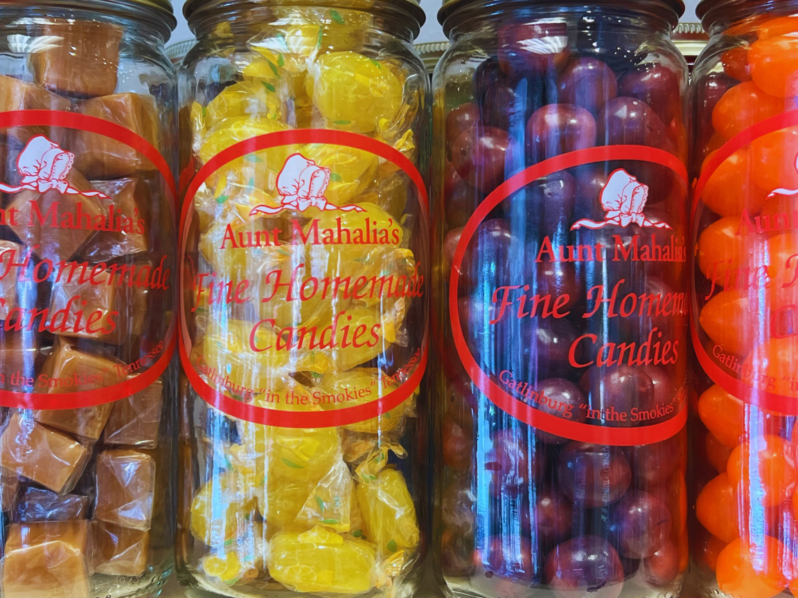 Aunt Mahalia's Homemade Candies Since 1939 - Downtown Gatlinburg