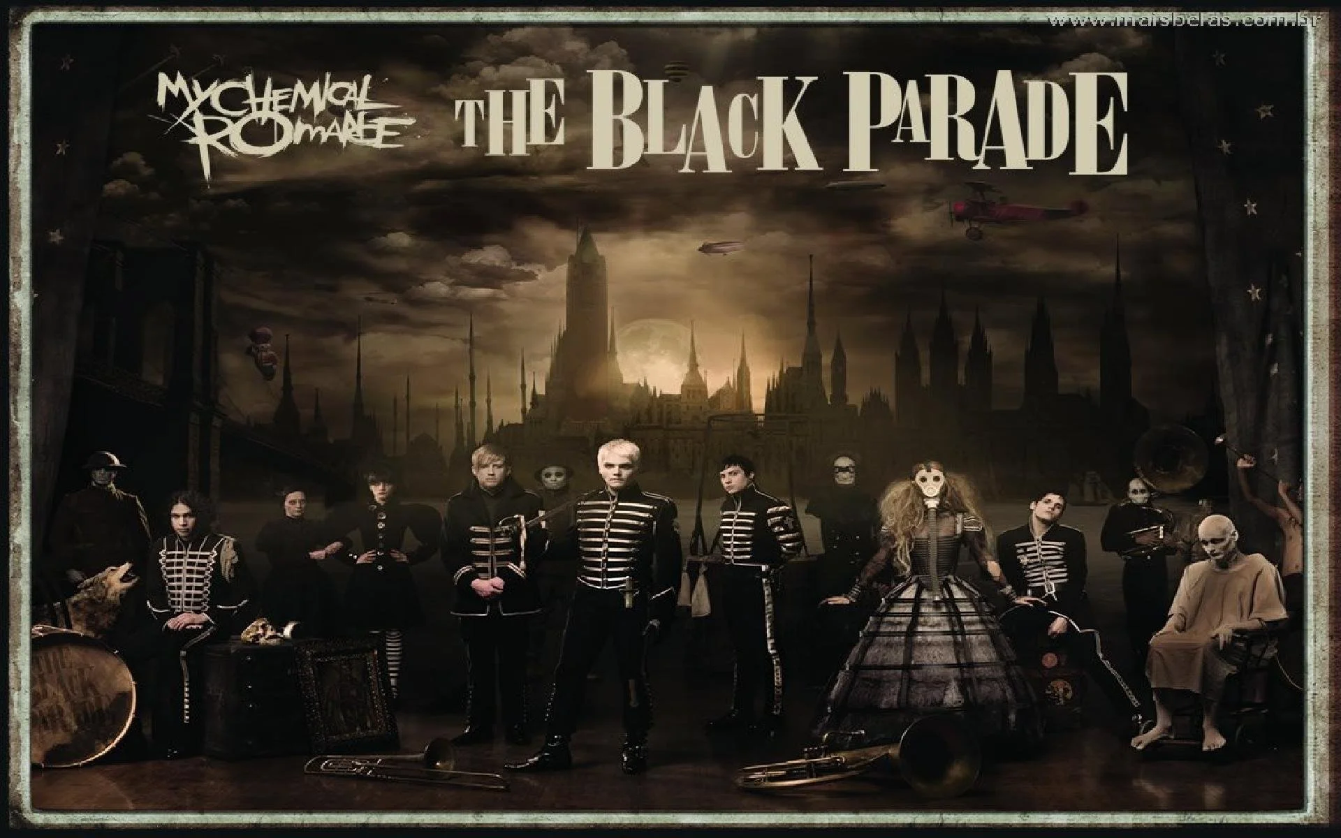 Your survival guide to MCR’s Long Live The Black Parade Tour — RØKKR