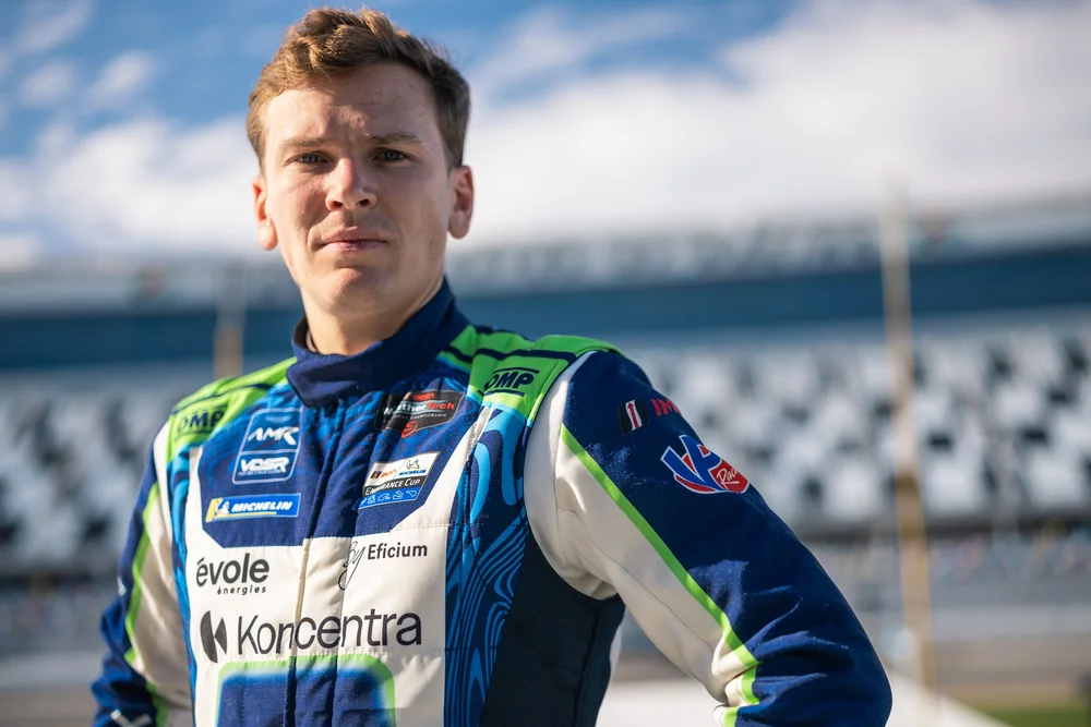 Aston Martin Valkyrie Returns to Sebring for the 2026 Mobil 1 12 Hours ...