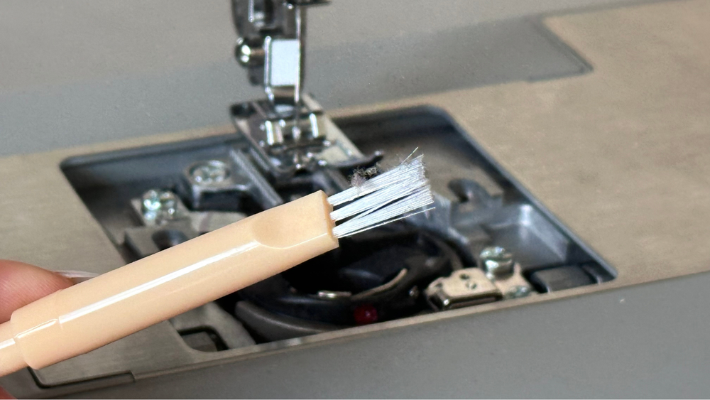 What Are Feed Dogs on a Sewing Machine? | Essential Guide for Beginners ...