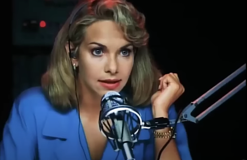 Body Chemistry 2: The Voice of a Stranger (Adam Simon #2) — Giallo Julian