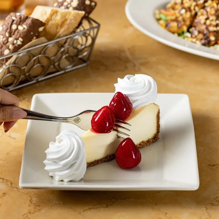 The Cheesecake Factory — Santa Monica Place