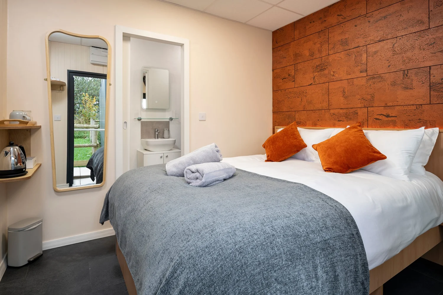 Nodpod shipping container hotel, bristol | Book Your Stay Now