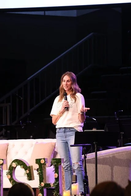 EO | elizabeth oates