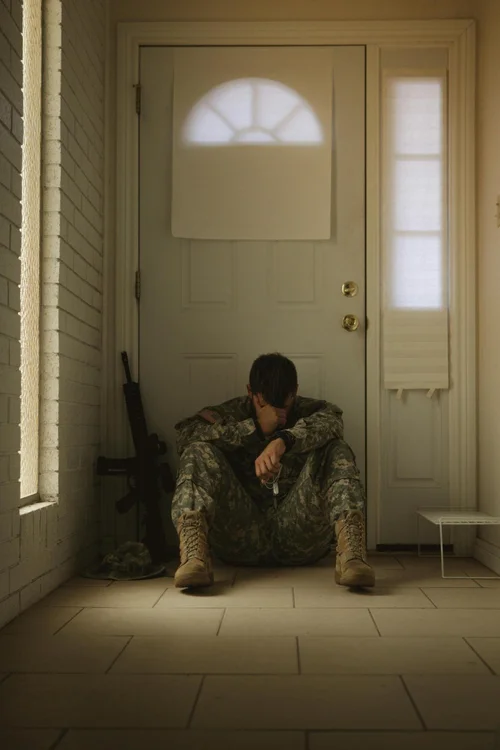 Complex PTSD vs. PTSD: Key Differences | Next Mission Recovery
