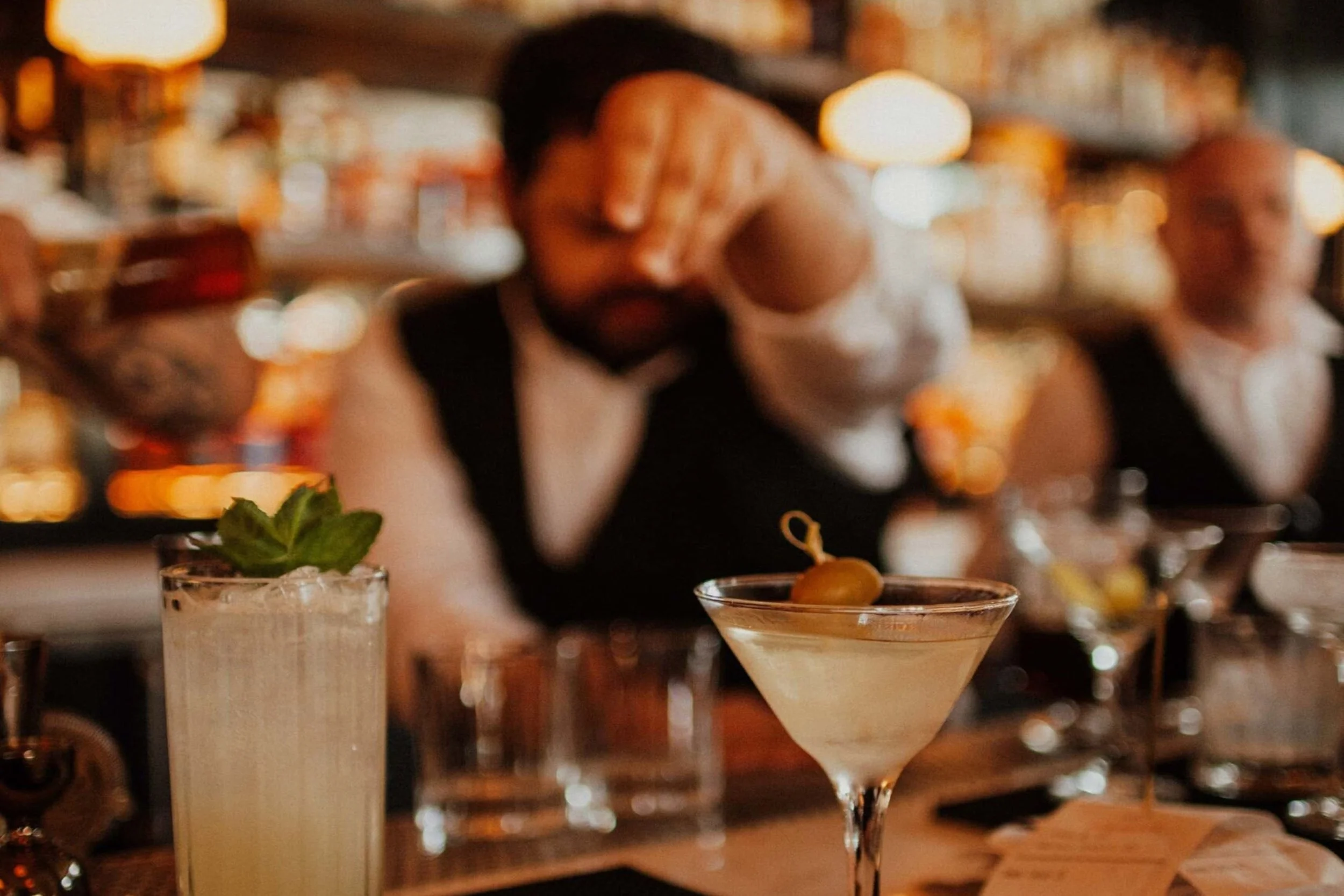 Join Our Team — Walloon’s Restaurant