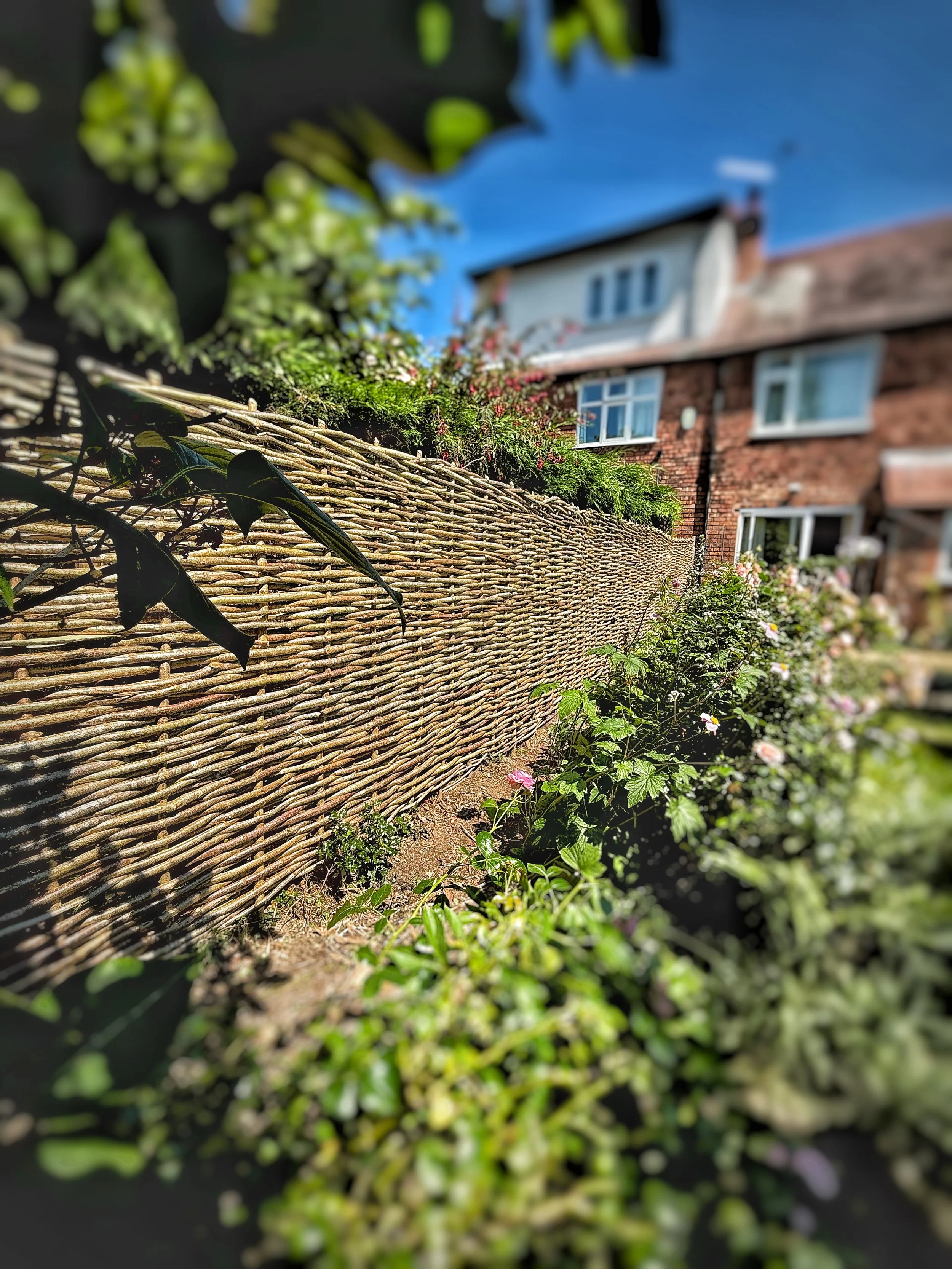 Home — UNDERWOOD CRAFTS Willow and Hazel Hurdles Cleft Fencing Coppice ...