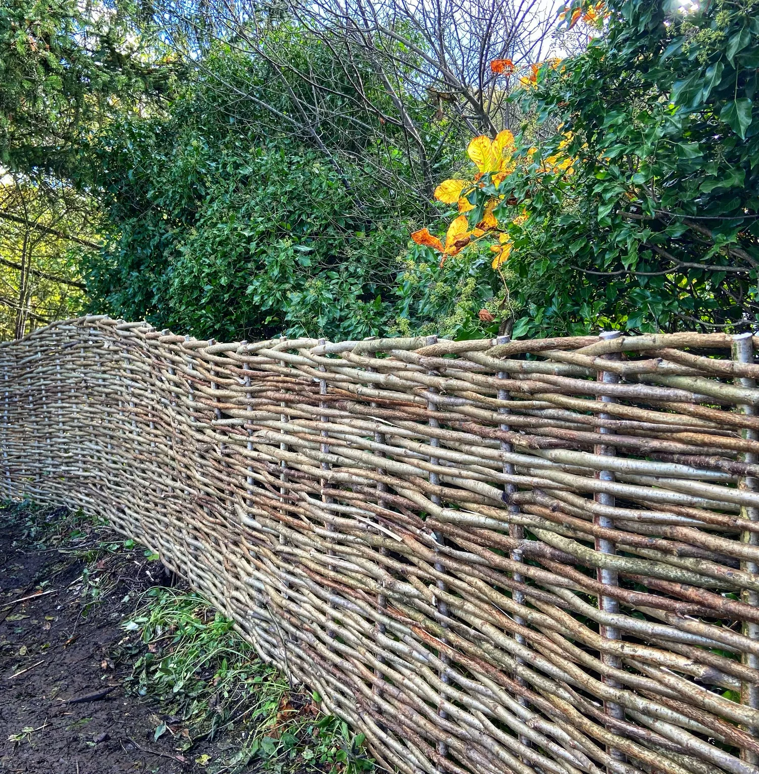 Home — UNDERWOOD CRAFTS Willow and Hazel Hurdles Cleft Fencing Coppice ...
