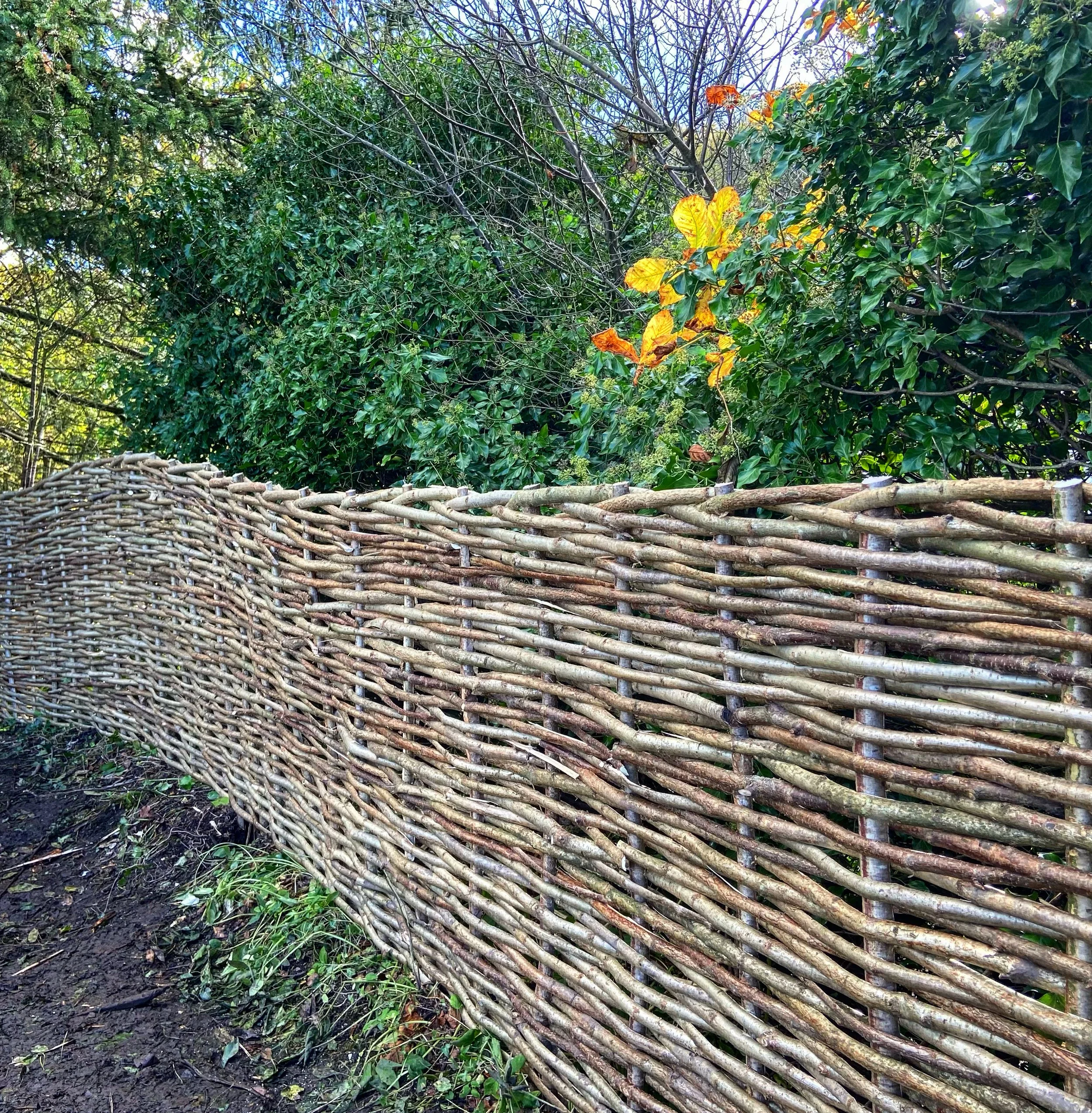 Home — UNDERWOOD CRAFTS Willow and Hazel Hurdles Cleft Fencing Coppice ...