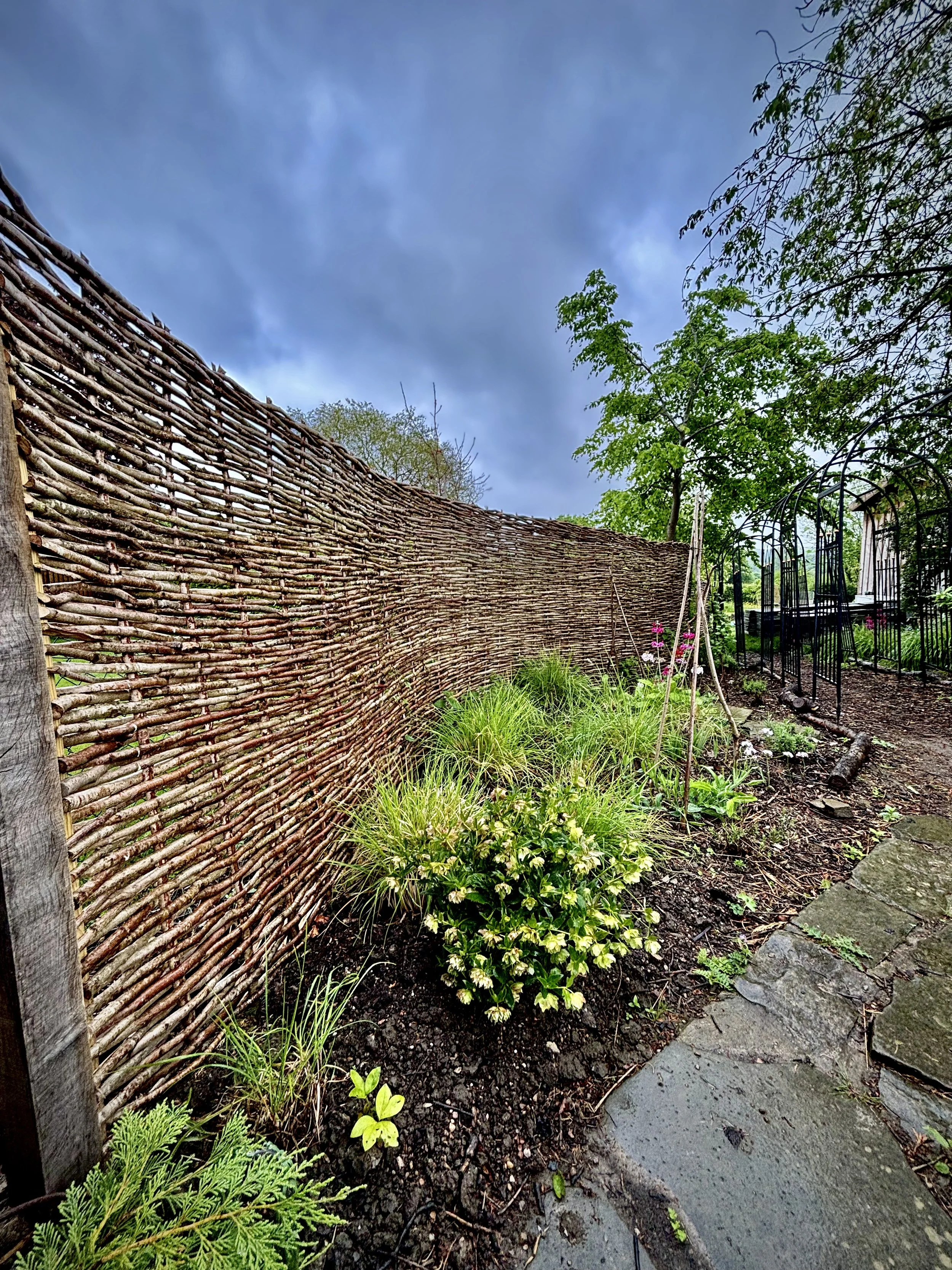 Home — UNDERWOOD CRAFTS Willow and Hazel Hurdles Cleft Fencing Coppice ...