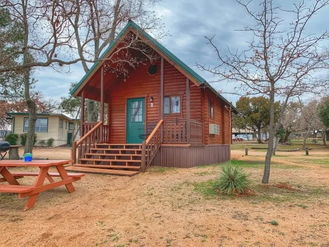 Lake Cabin Rentals at Willow Point, Texas – Relax on the Shores ...