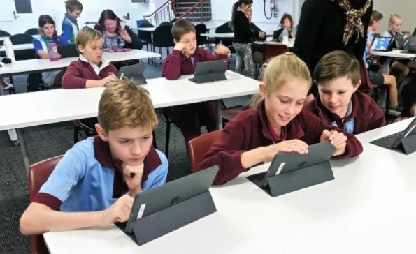 Variables and how to use them in Scratch — Coding Kids