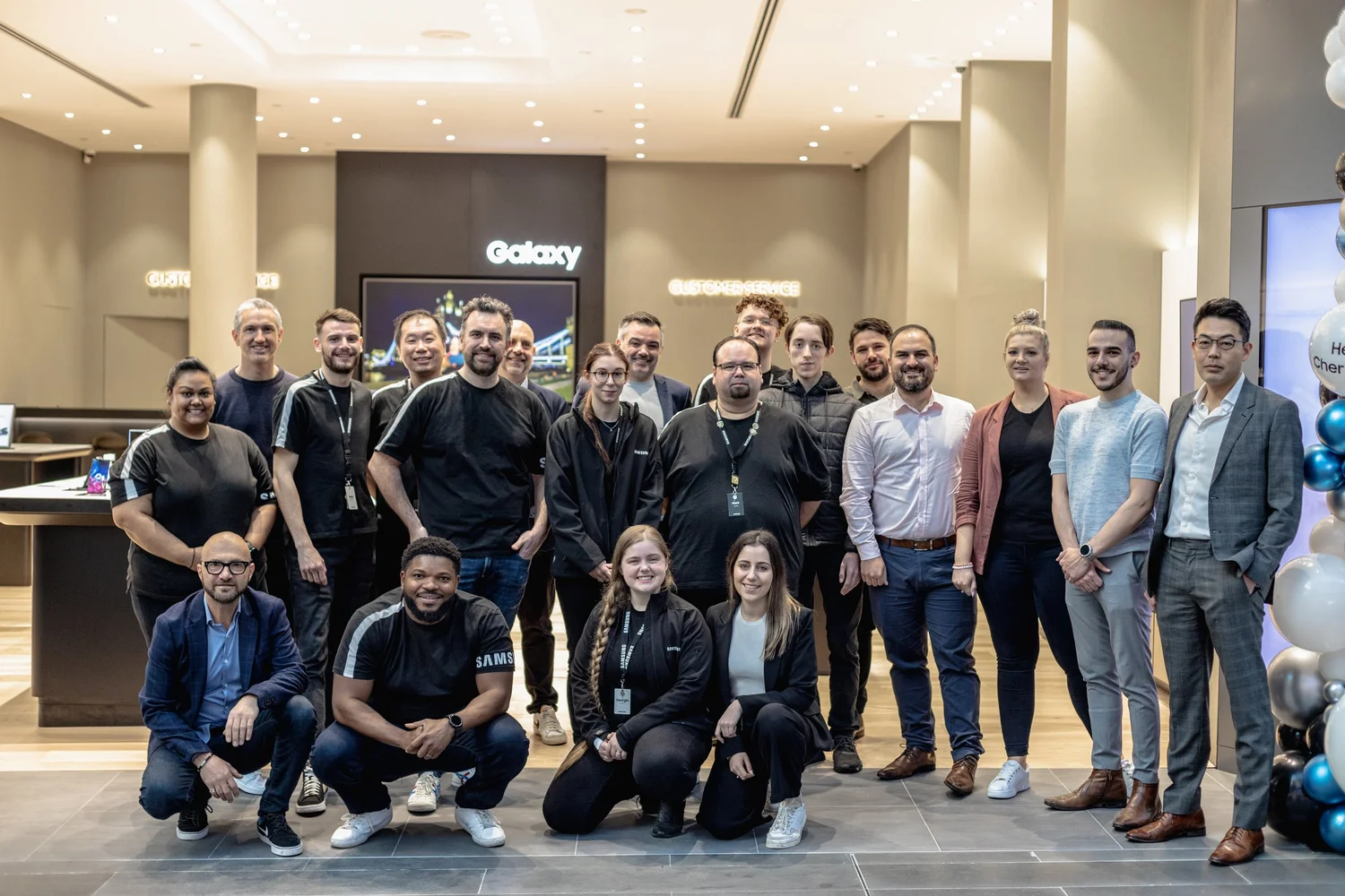 SAMSUNG & RETAILORS — RETAILORS
