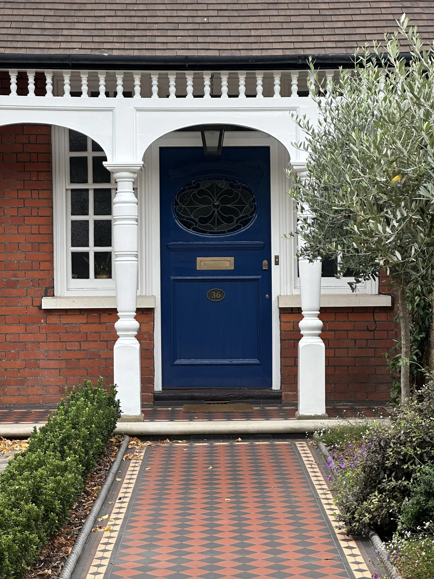 THE CHARM OF ENGLISH DOORS — TIMELESS OAK DESIGNS