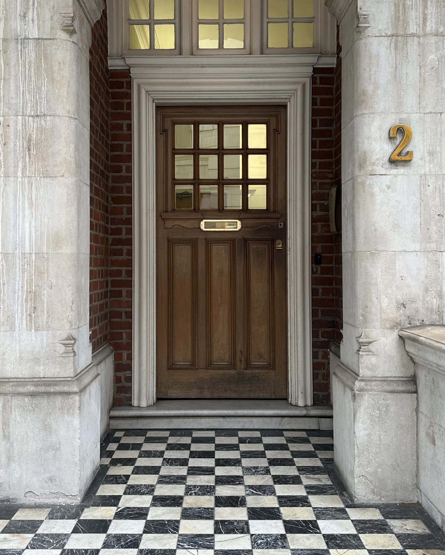 THE CHARM OF ENGLISH DOORS — TIMELESS OAK DESIGNS