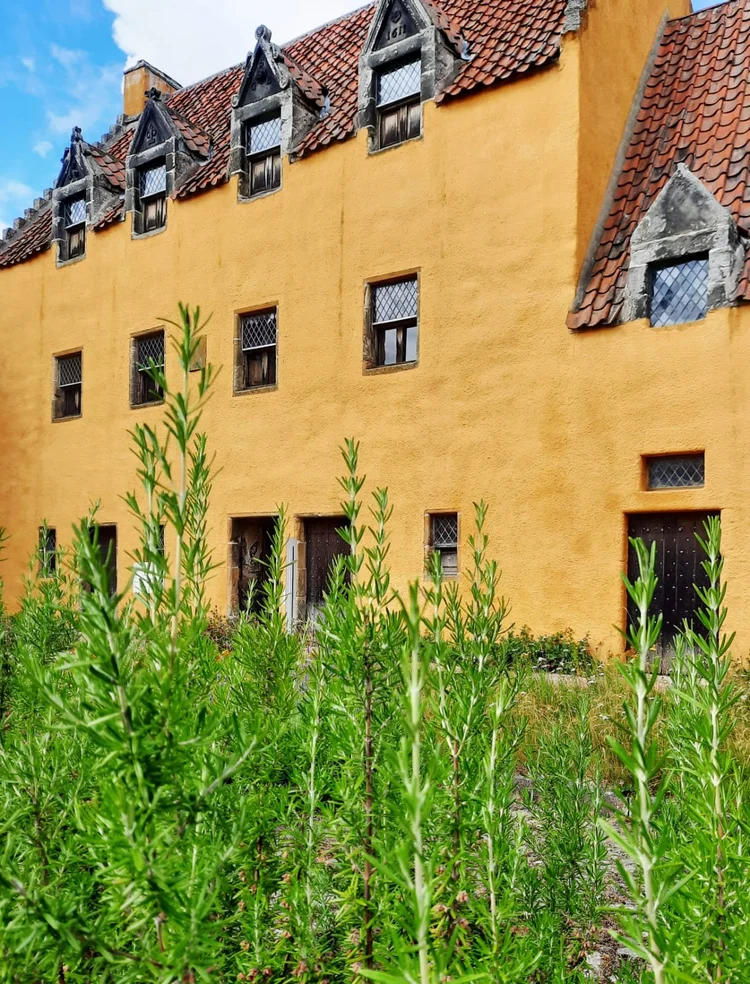 Visit Culross