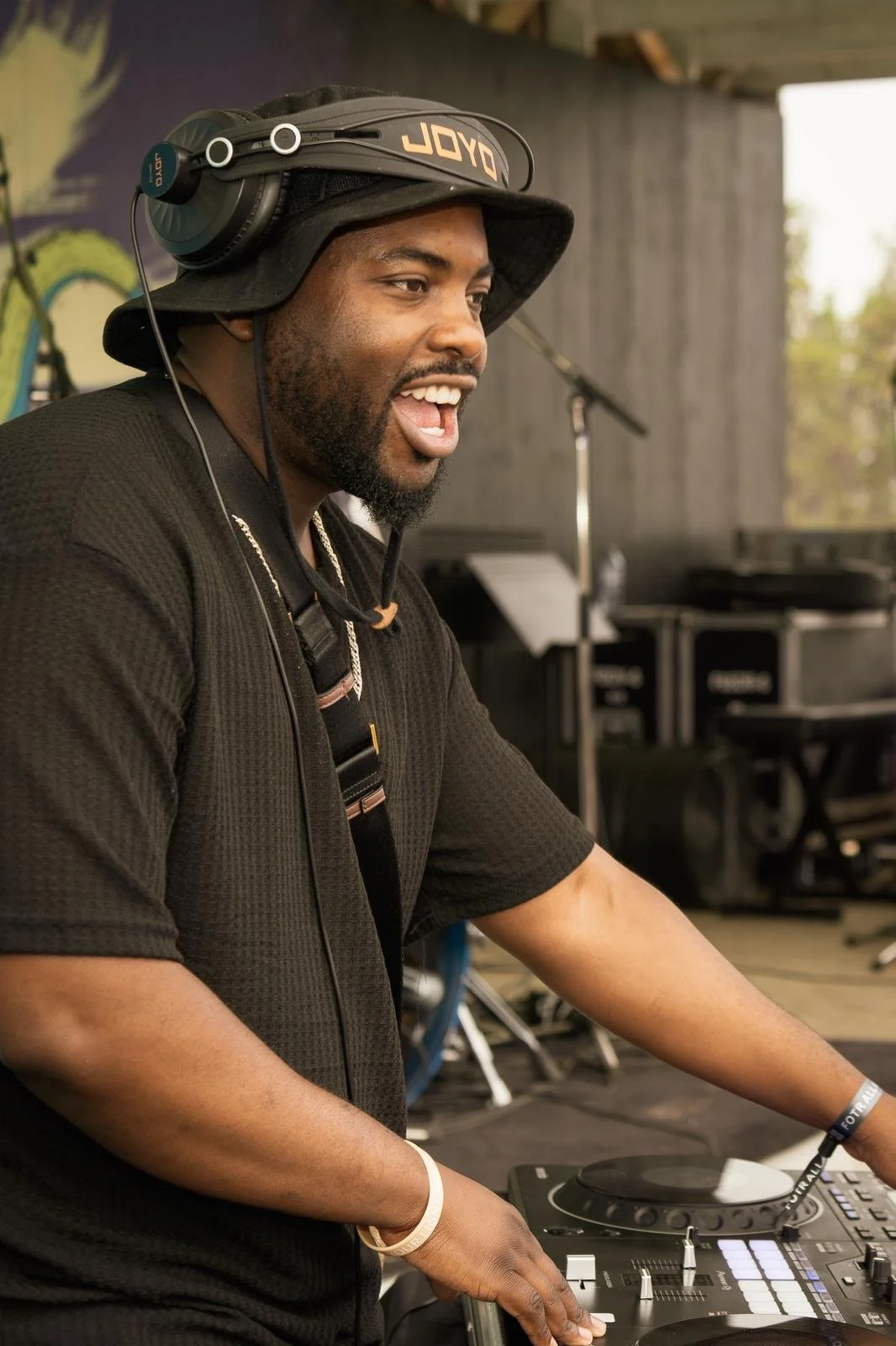 Artists | Discover & Support Talents — Folk On The Rocks