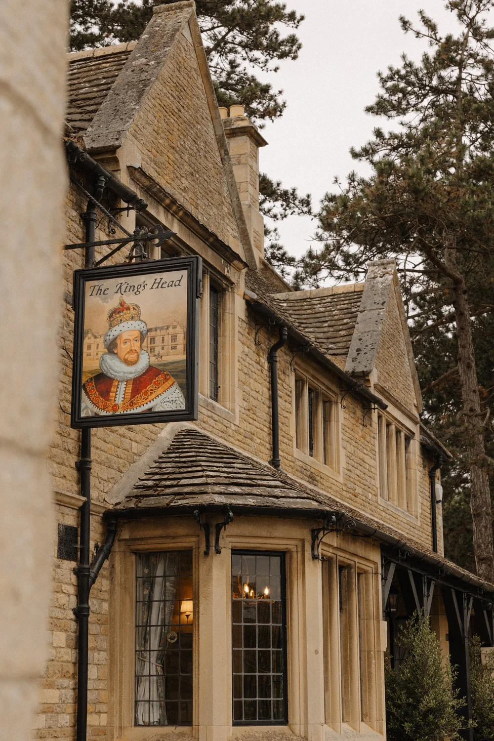 The Pub | Visit, Dine, Unwind Today — The King's Head, Apethorpe